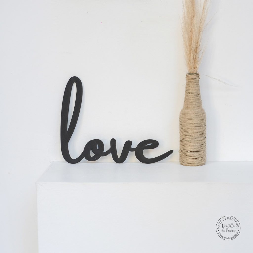 Mot décoration - love - Brindille
